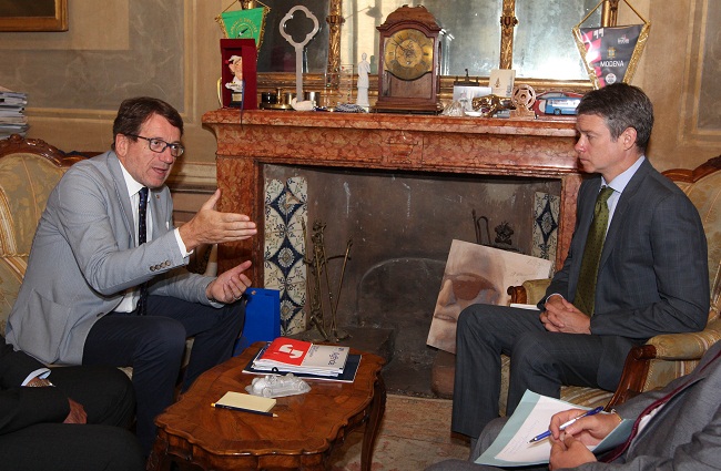 Il sindaco Muzzarelli ha ricevuto il nuovo console USA