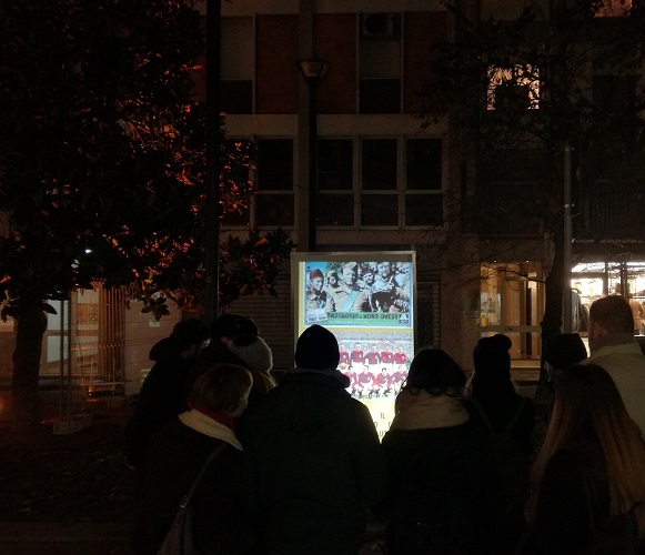 Piazza Gobetti si illumina con l’installazione dedicata al SuperCinema