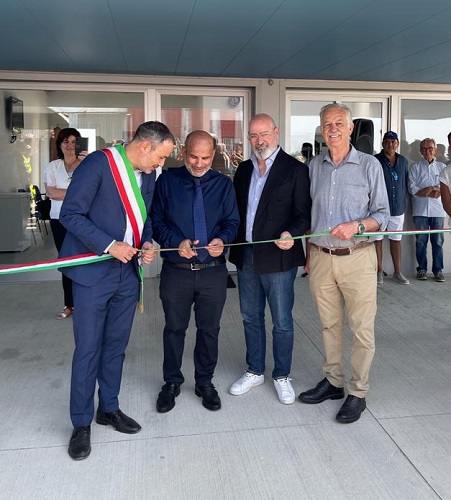 Taglio del nastro per l’Aeroclub di Carpi, ricostruito dopo i gravi ...